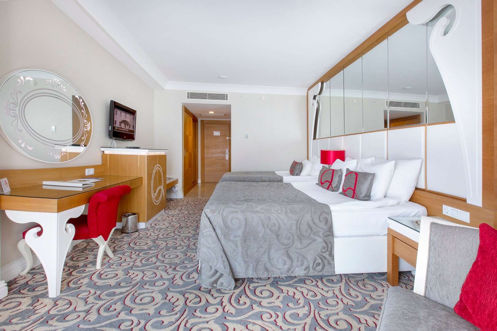 Hotel Q Premium - Budapest, Repülő - 8 nap / 7 éj , menetrendszerinti ...