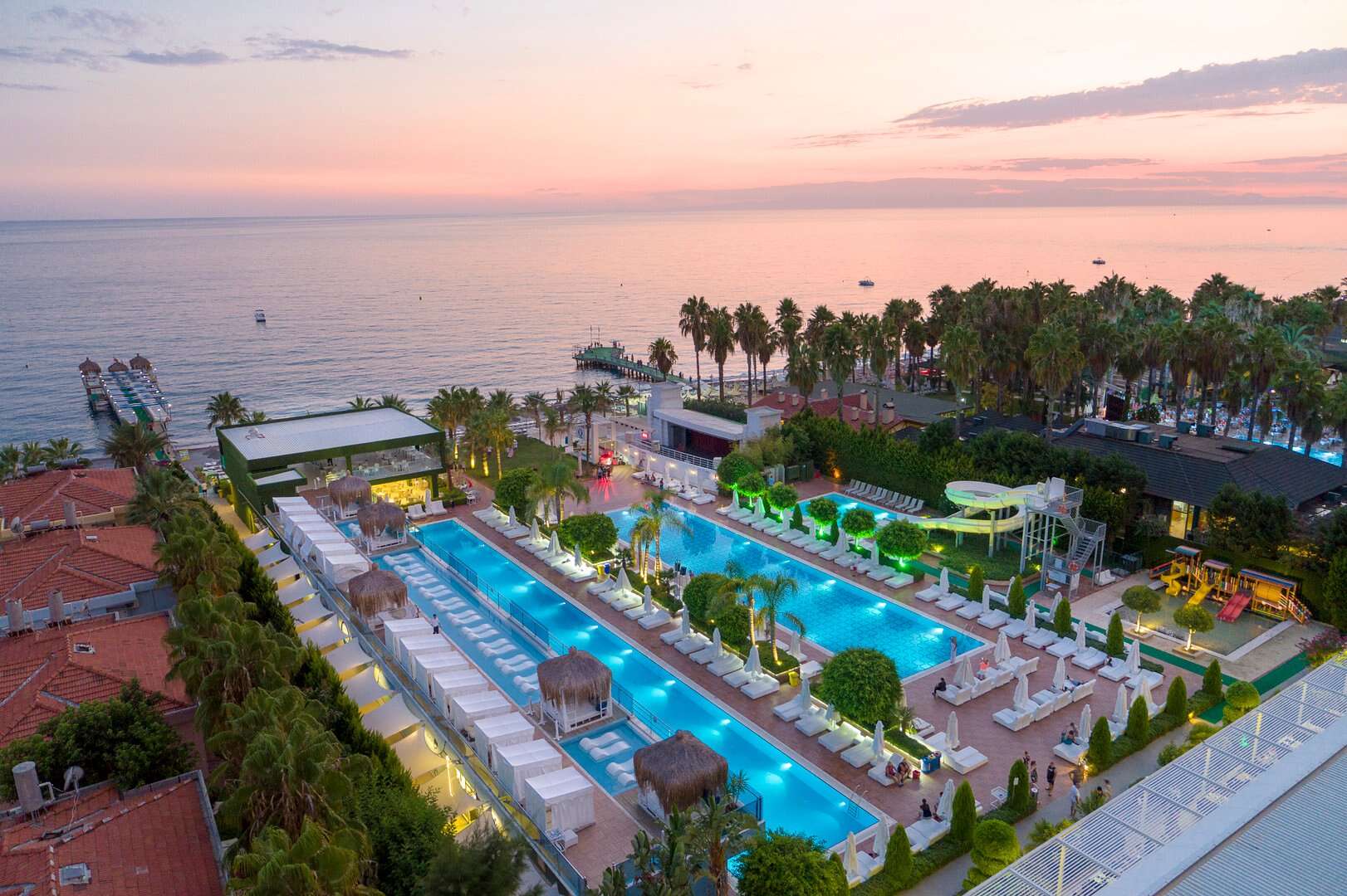 Hotel Q Premium - Budapest, Repülő - 8 nap / 7 éj , menetrendszerinti ...