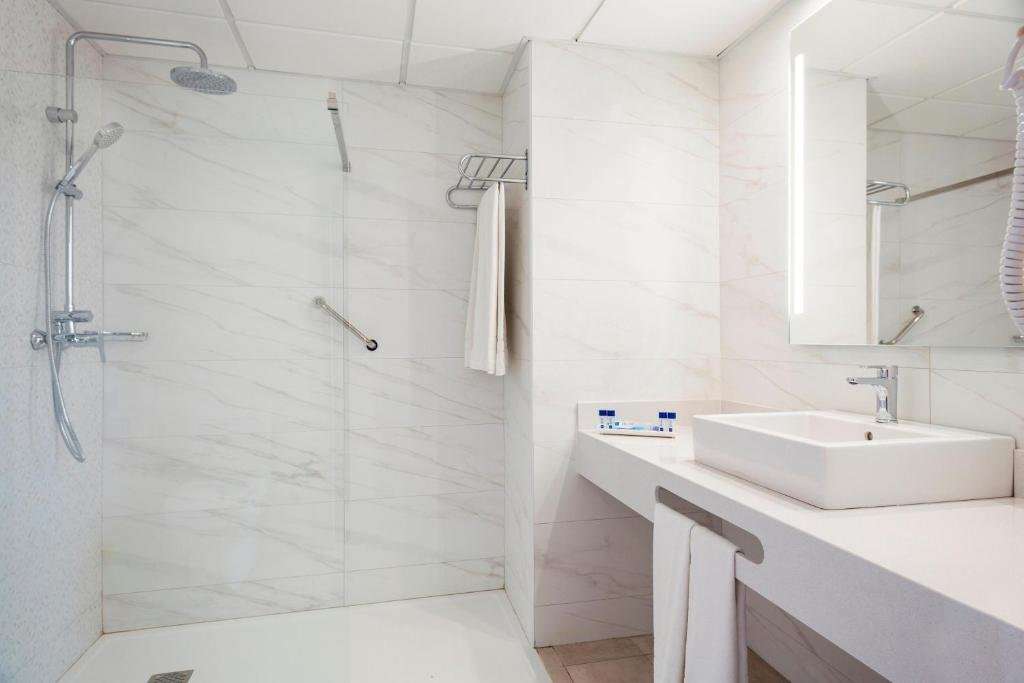 Hotel Best Negresco - Budapest, Repülő - 8 nap / 7 éj ...