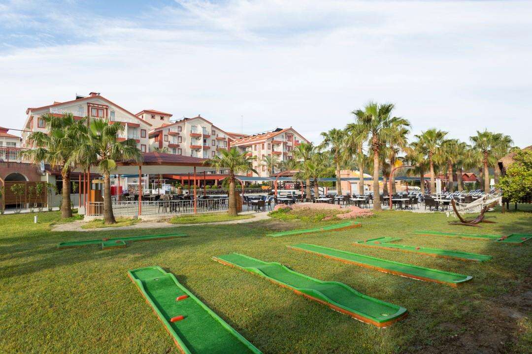 Fun & Sun Hane Sun Resort***** AI - Budapest BUD, Repülő - 8 nap / 7 éj ...