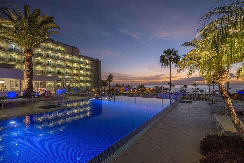 HOVIMA COOL COSTA ADEJE - ADULTS ONLY - VIE, Repülő - 8 nap / 7 éj ...