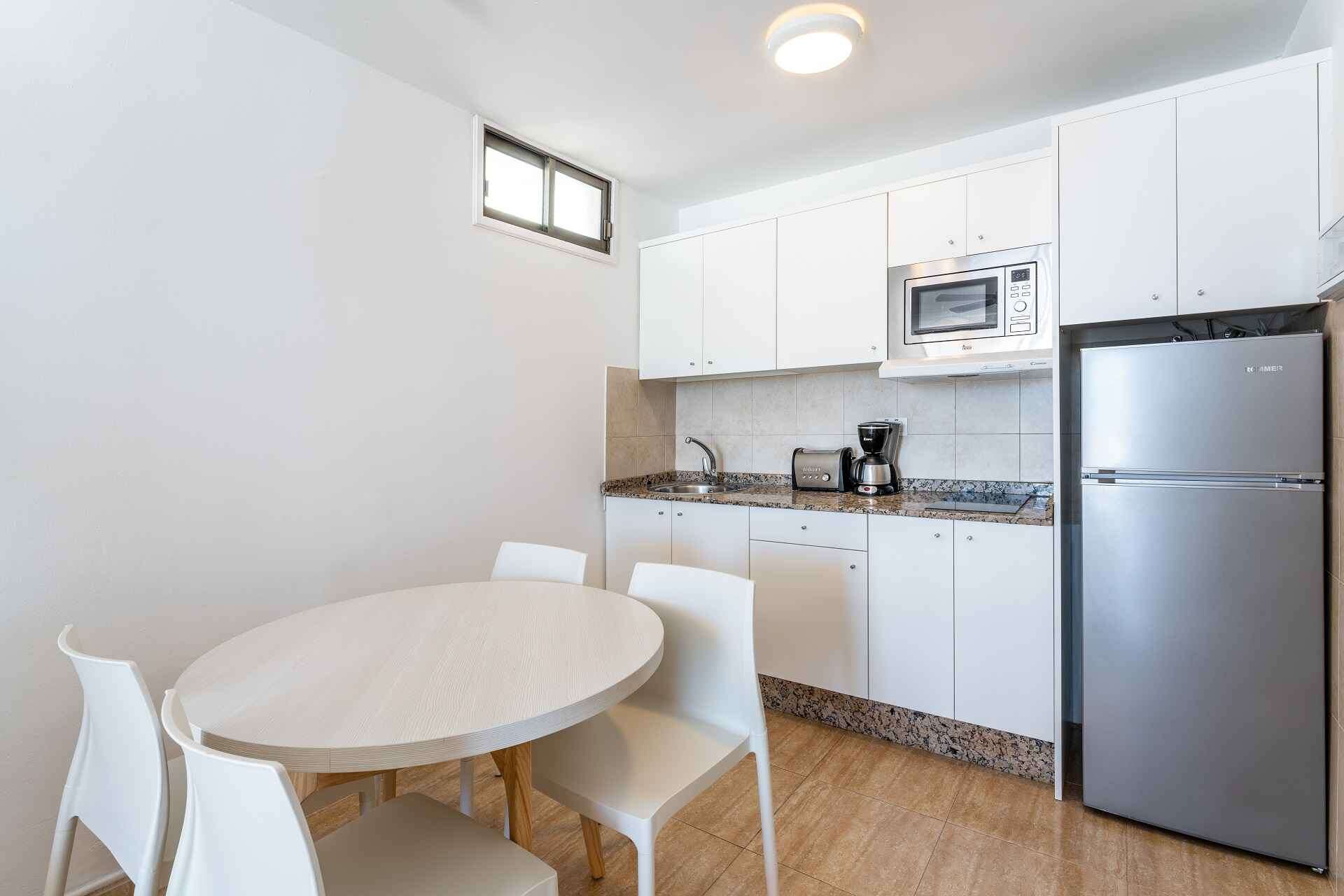 Servatur Altamar - BUD BUD, Repülő - 5 nap / 4 éj , menetrendszerinti ...